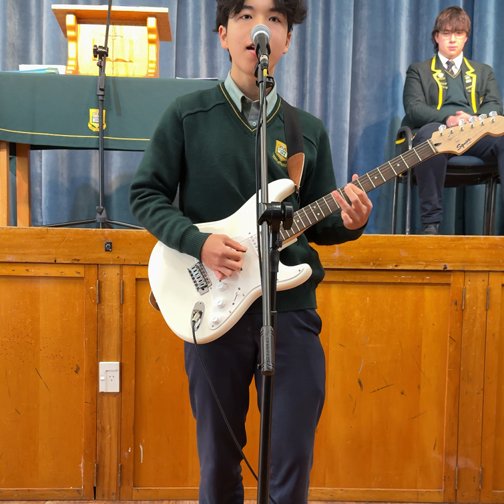 International Prefects Welcome New Students with a Special Performance