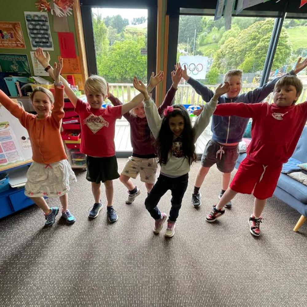 Macandrew Bay School Newsletter - 18 October 2024