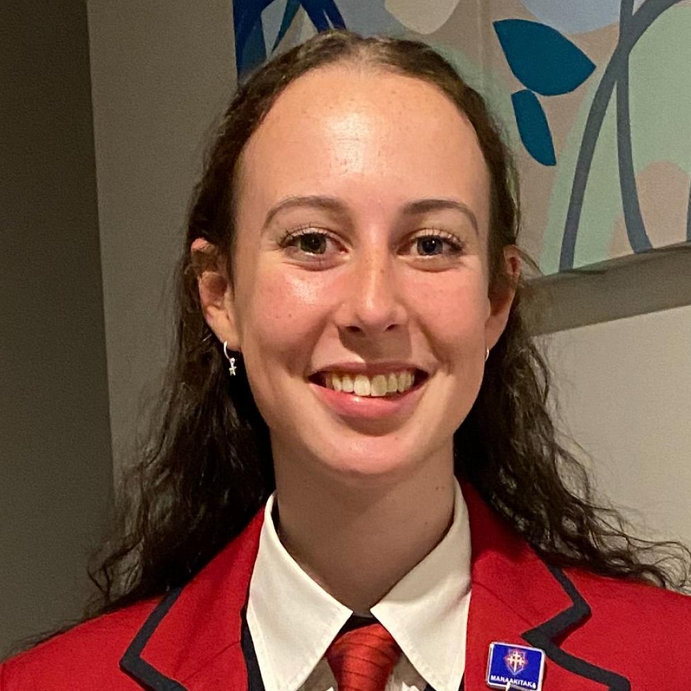 Phoebe is off to see the Globe!