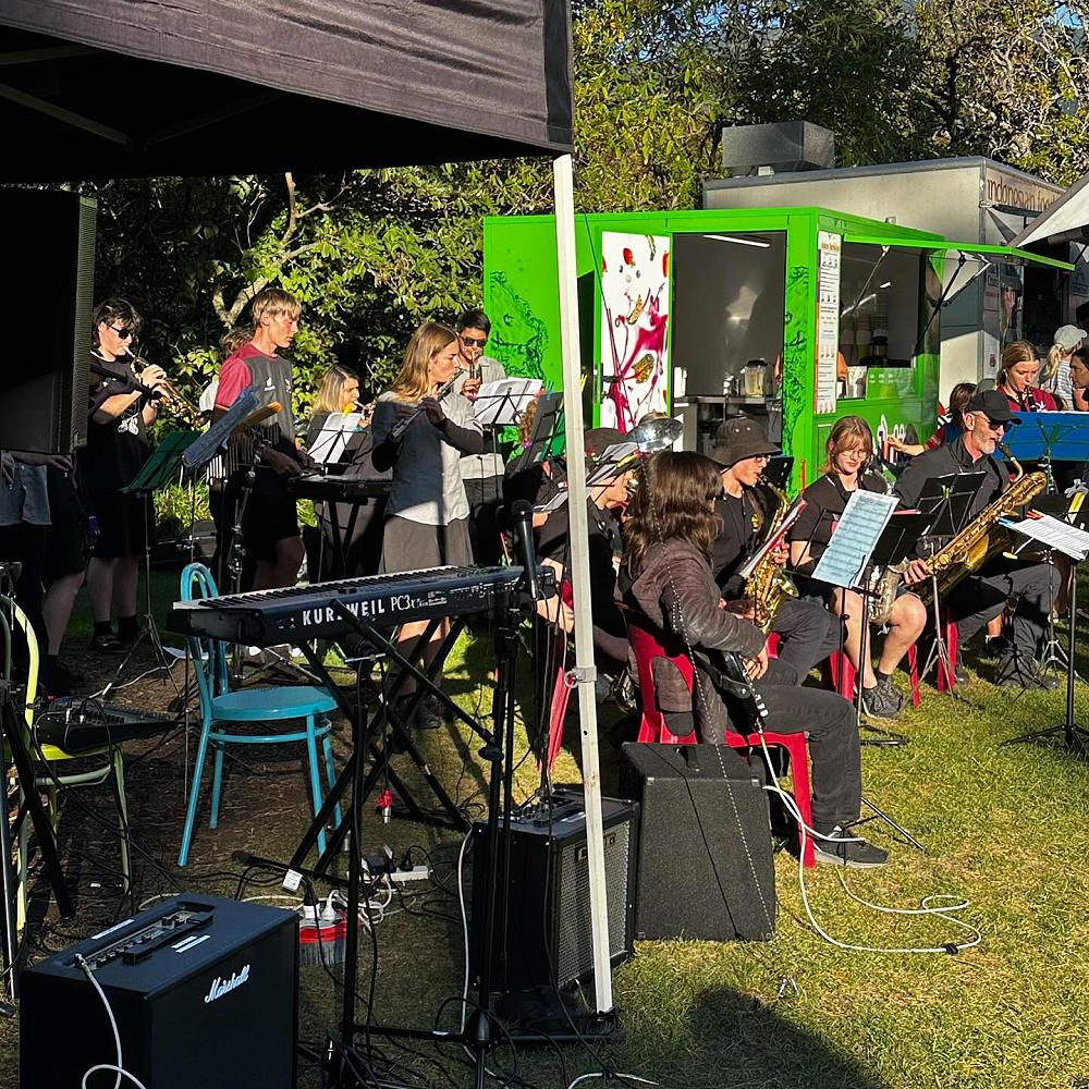 Nayland students bring the sounds to Isel Park market — Nayland College Newsletter: Friday 21 ...