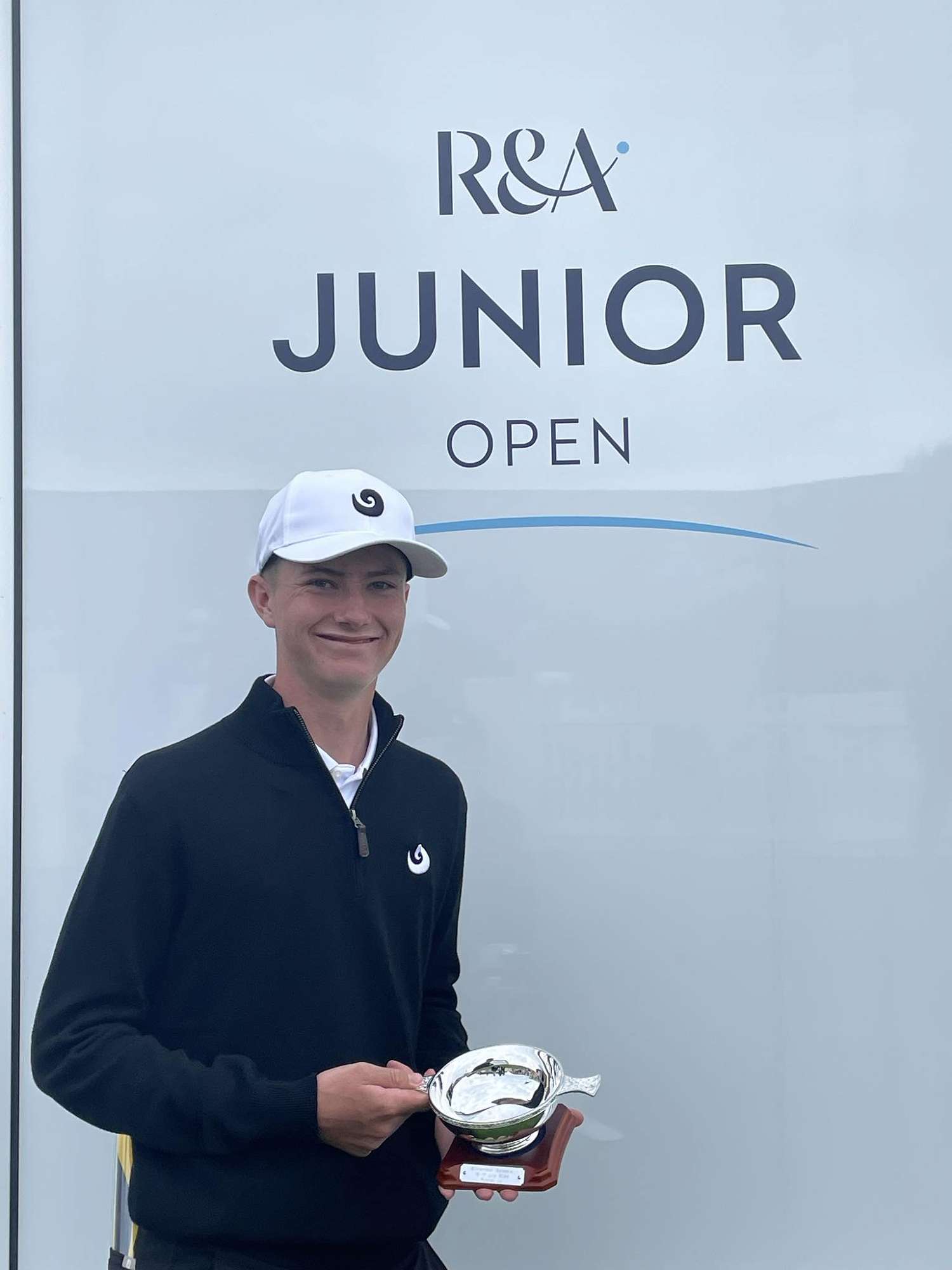 Moore shoots up international rankings