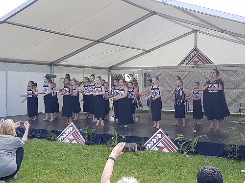Video: Tauriko School Kapa Haka