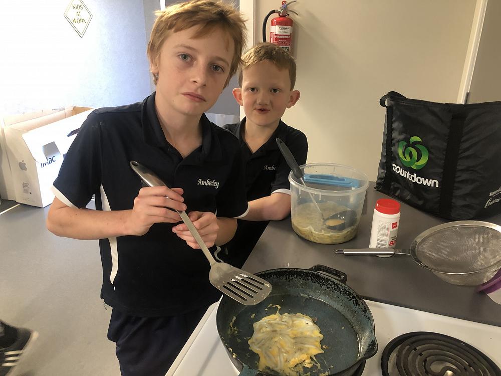 Amberley School - Connecting People — 2019 Newsletter 28