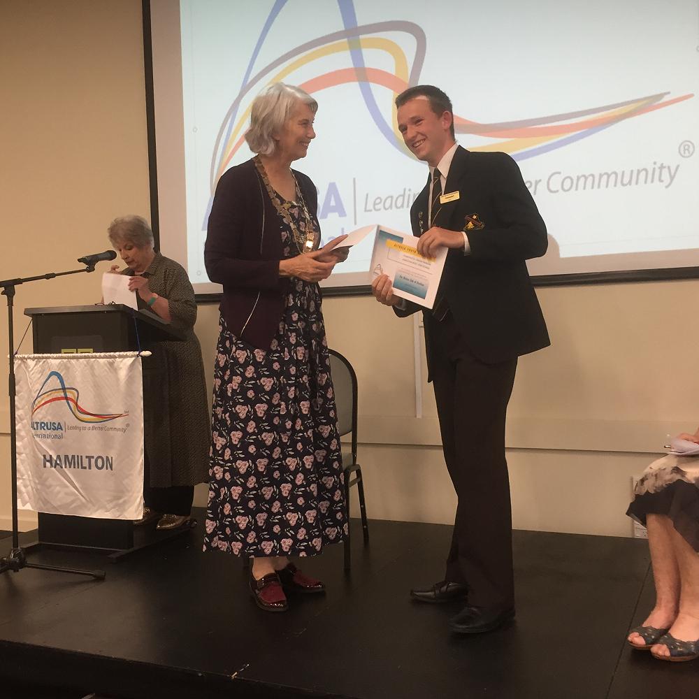 Hamish McKelvie wins Year 12 Altrusa Award 🎖