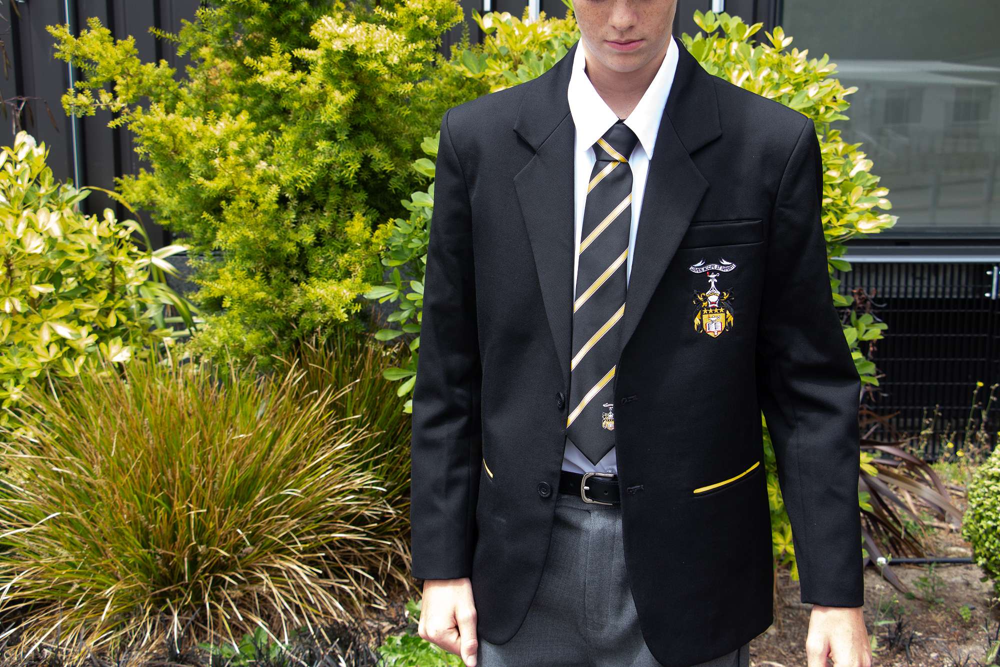 Change to uniform shop hours